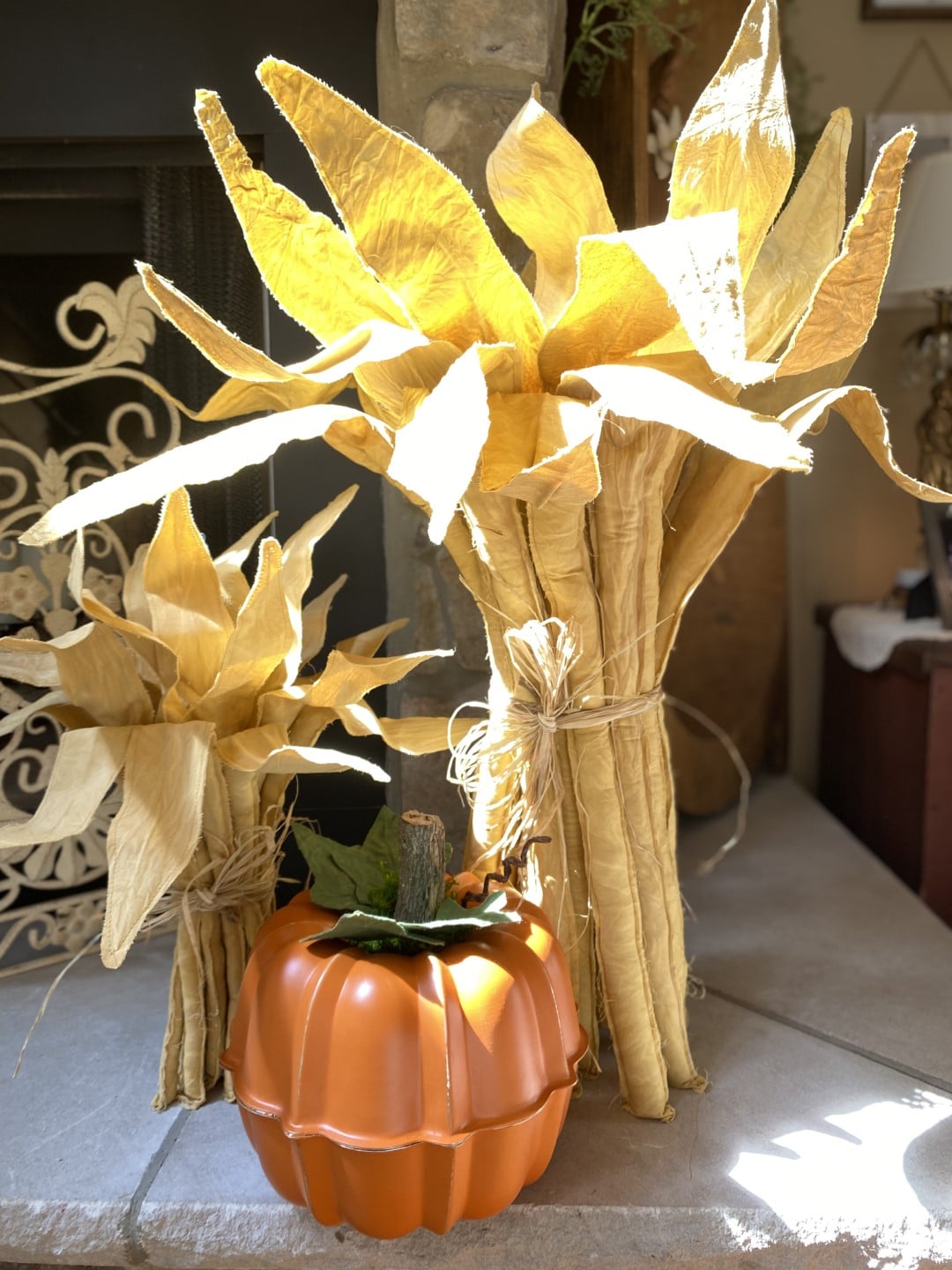 DIY Cornstalk Blog - The Crafty Decorator