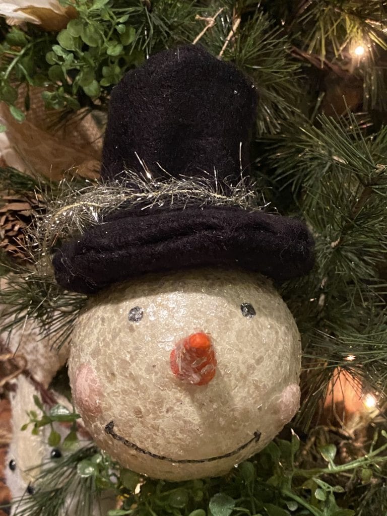 DIY Small Felt Snowman Hat - The Crafty Decorator