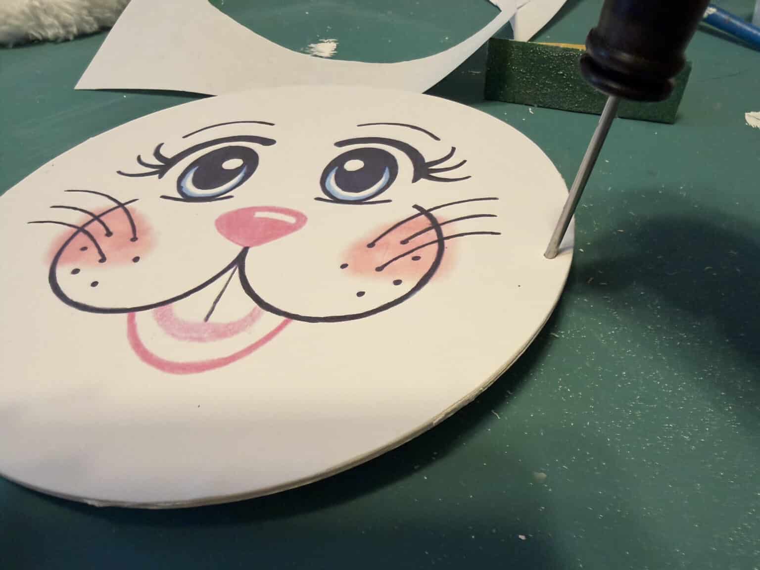 Free Standing Yarn Wrapped Bunny - The Crafty Decorator